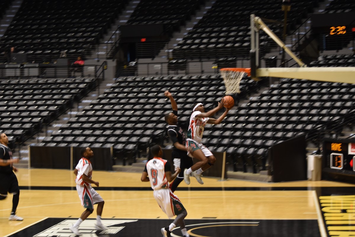 Fort Riley basketball team finishes third at weekend tournament ...