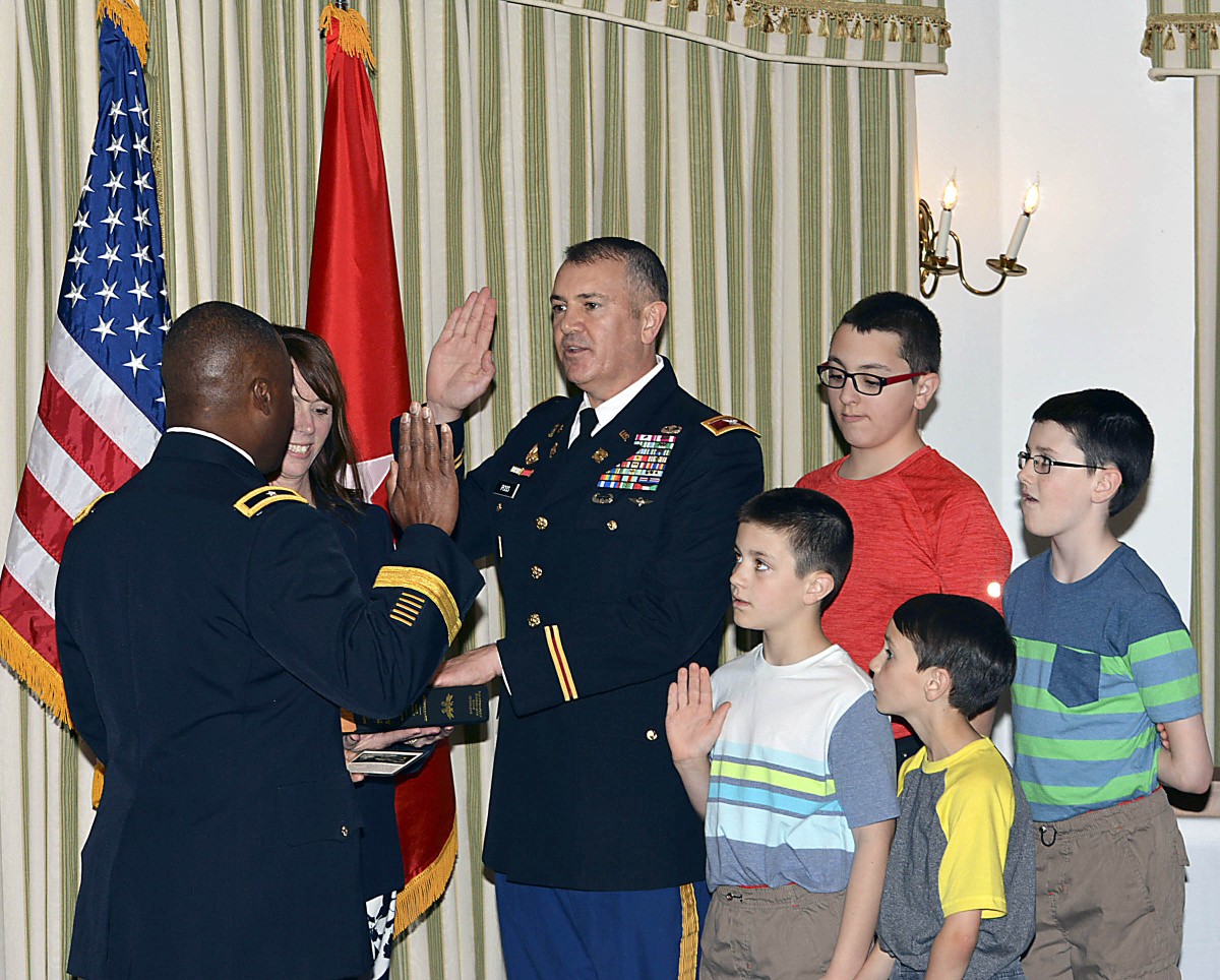 LOGCAP Support Brigade deputy commander promoted to colonel | Article ...