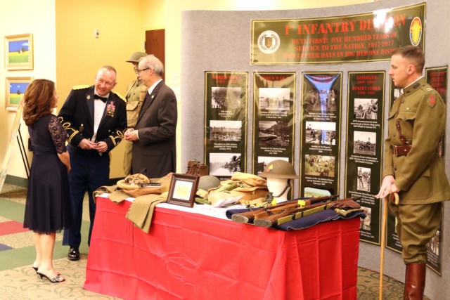 Former, current 'Big Red One' officers come together at Fort Riley ...