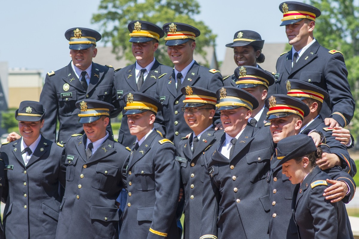 Shiny new Army 2LT's | Article | The United States Army