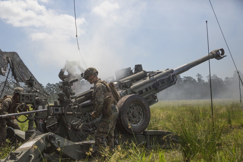 Two M777A2 howitzers arrive in India | Article | The United States Army