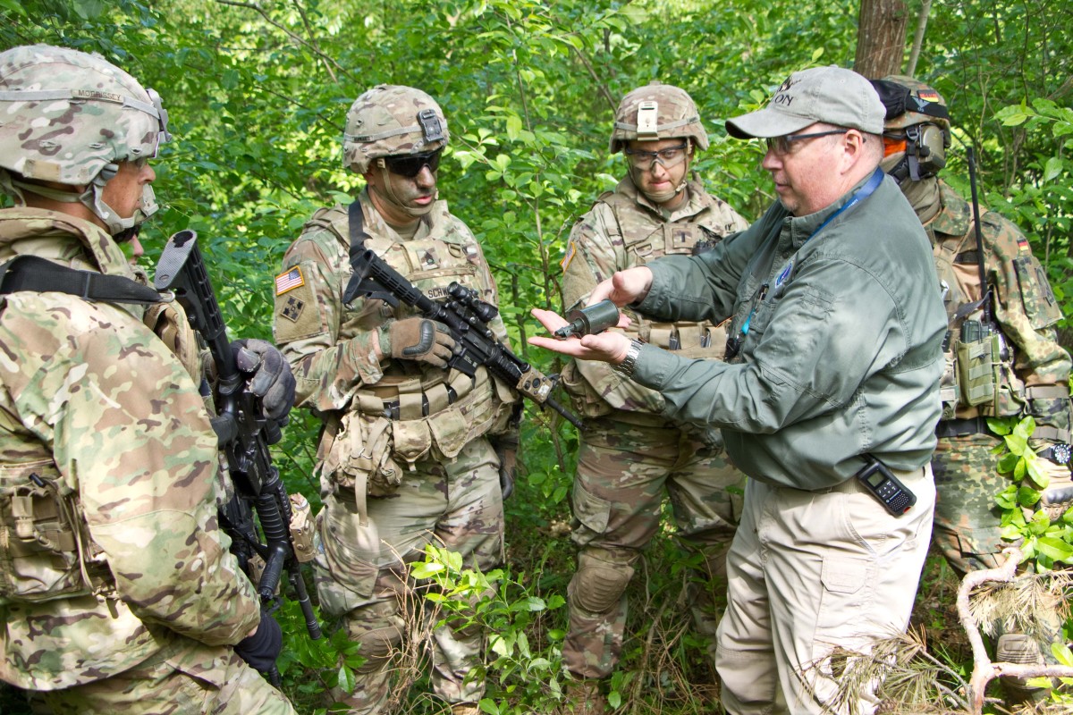 US, German soldiers train on explosive hazard clearing operations ...
