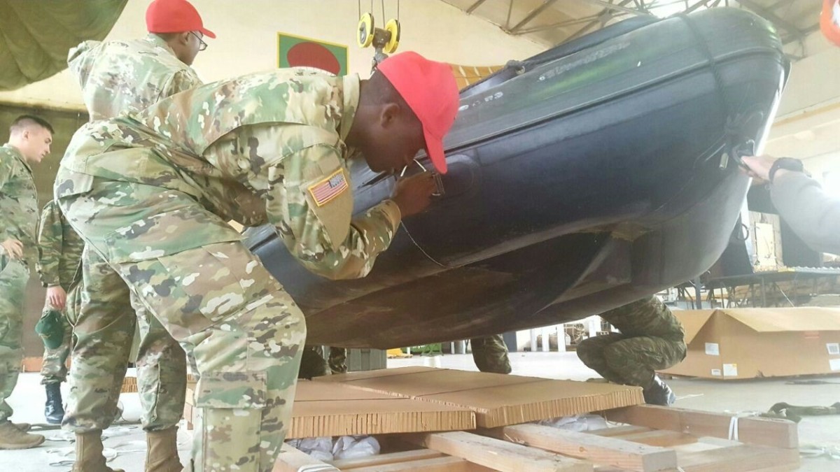 Theater Aerial Delivery Company conducts interoperability training in ...