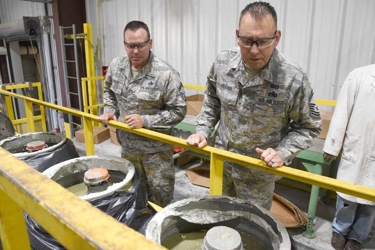 Air Force 'weaponeers' observe munitions production | Article | The ...