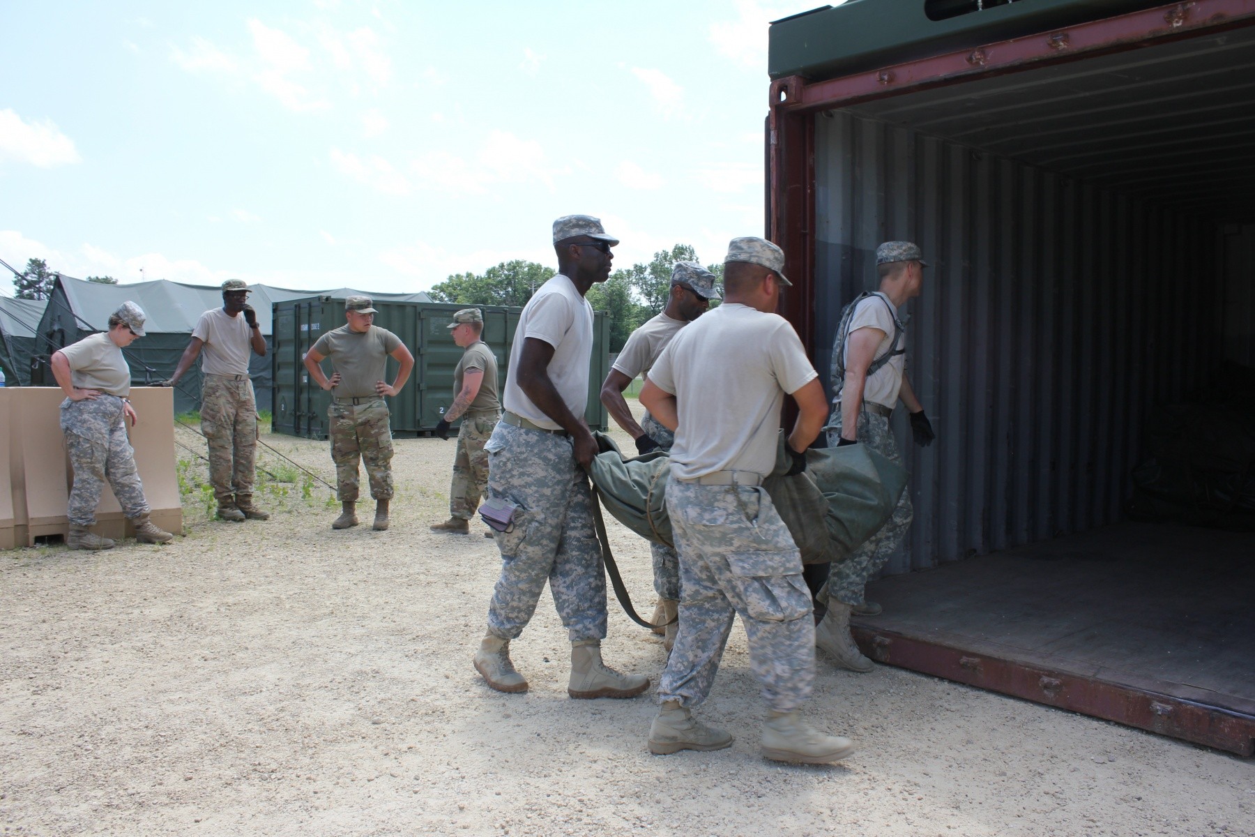 94th CSH sets up hospital from bare ground during training at Fort ...