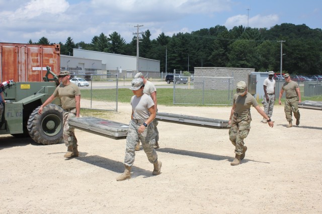 94th CSH sets up hospital from bare ground during training at Fort ...