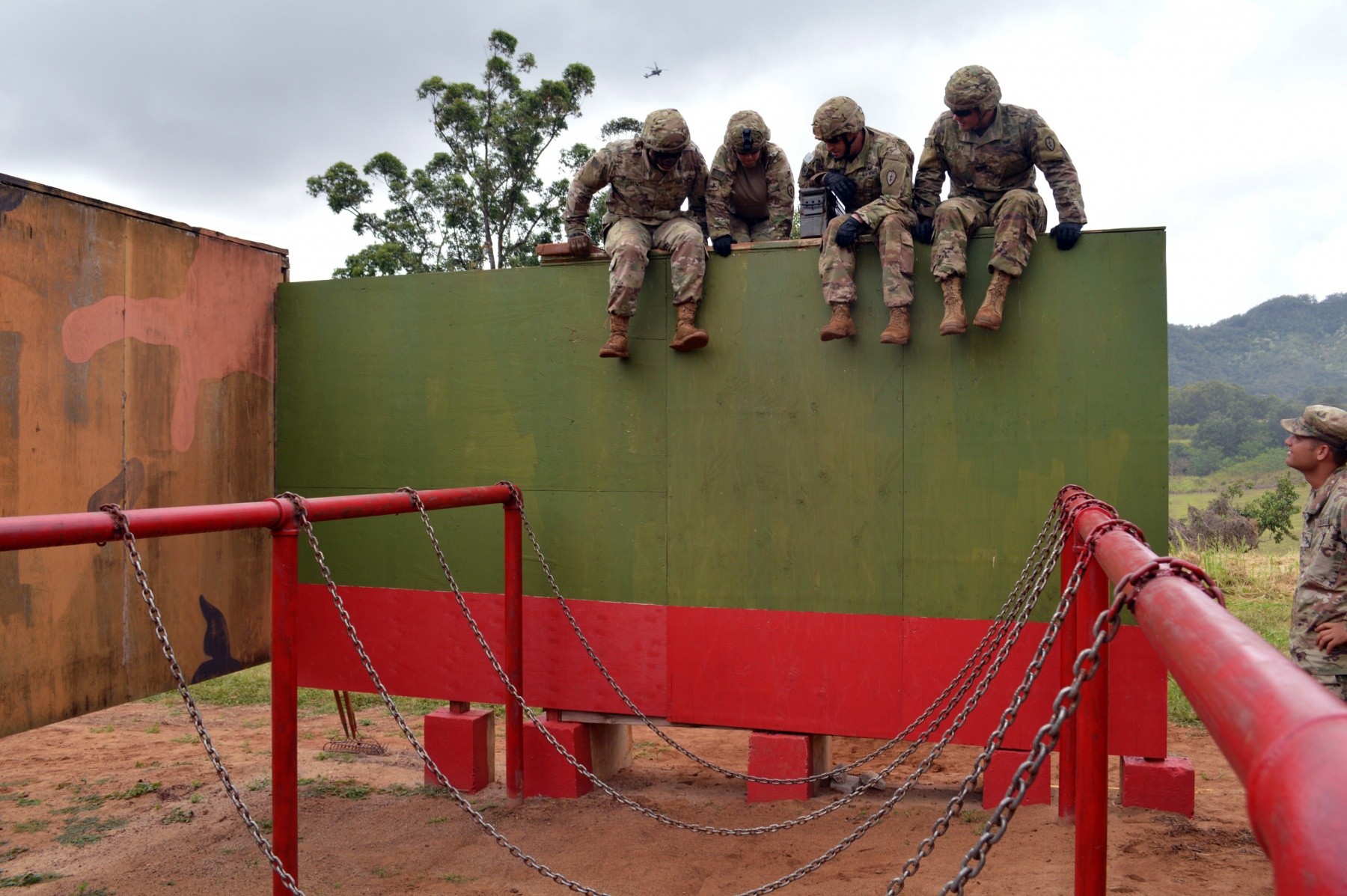 'Mustangs' challenges platoon leaders, sergeants | Article | The United ...