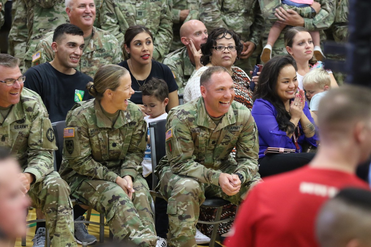 Commander's Cup competition personal for married unit commanders ...