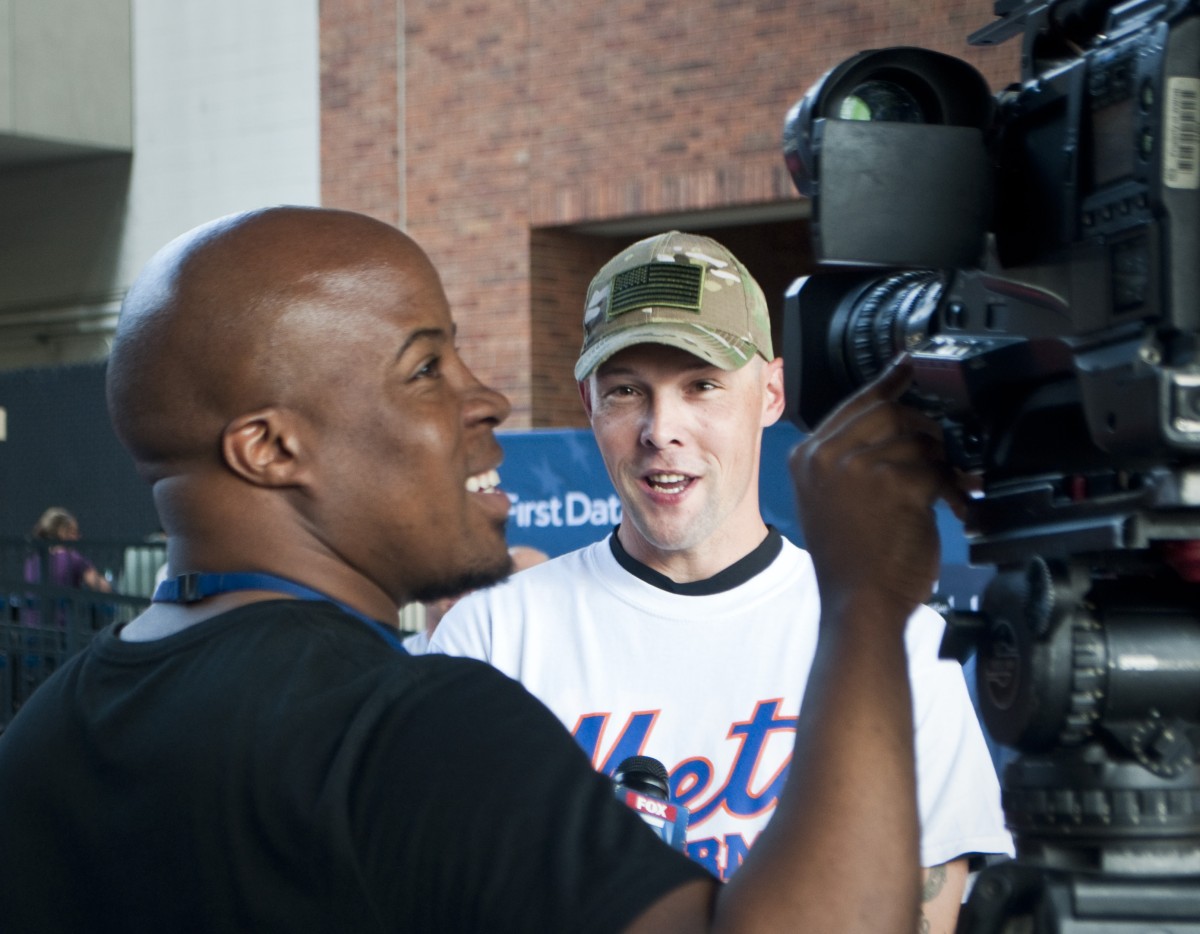 Army takes swing at New York Mets softball classic | Article | The ...