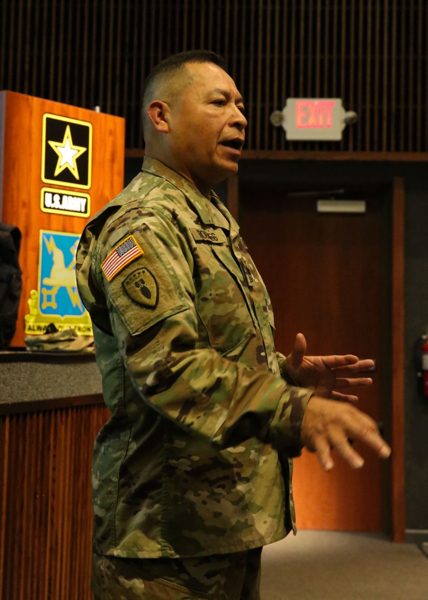 INSCOM G-1 Sgt. Maj. visits USAICoE | Article | The United States Army