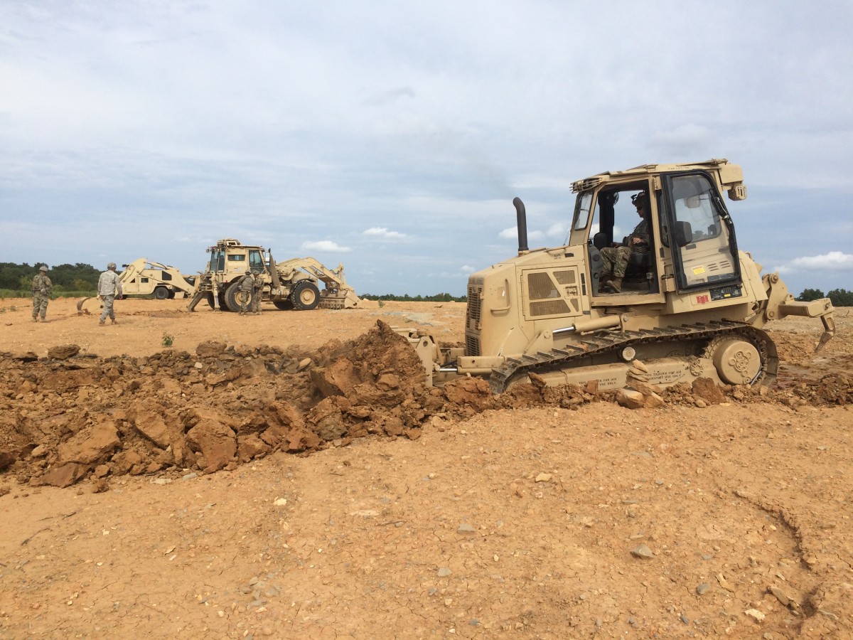 'Multi tool' engineer battalion certifies on platoon tasks at Knox ...