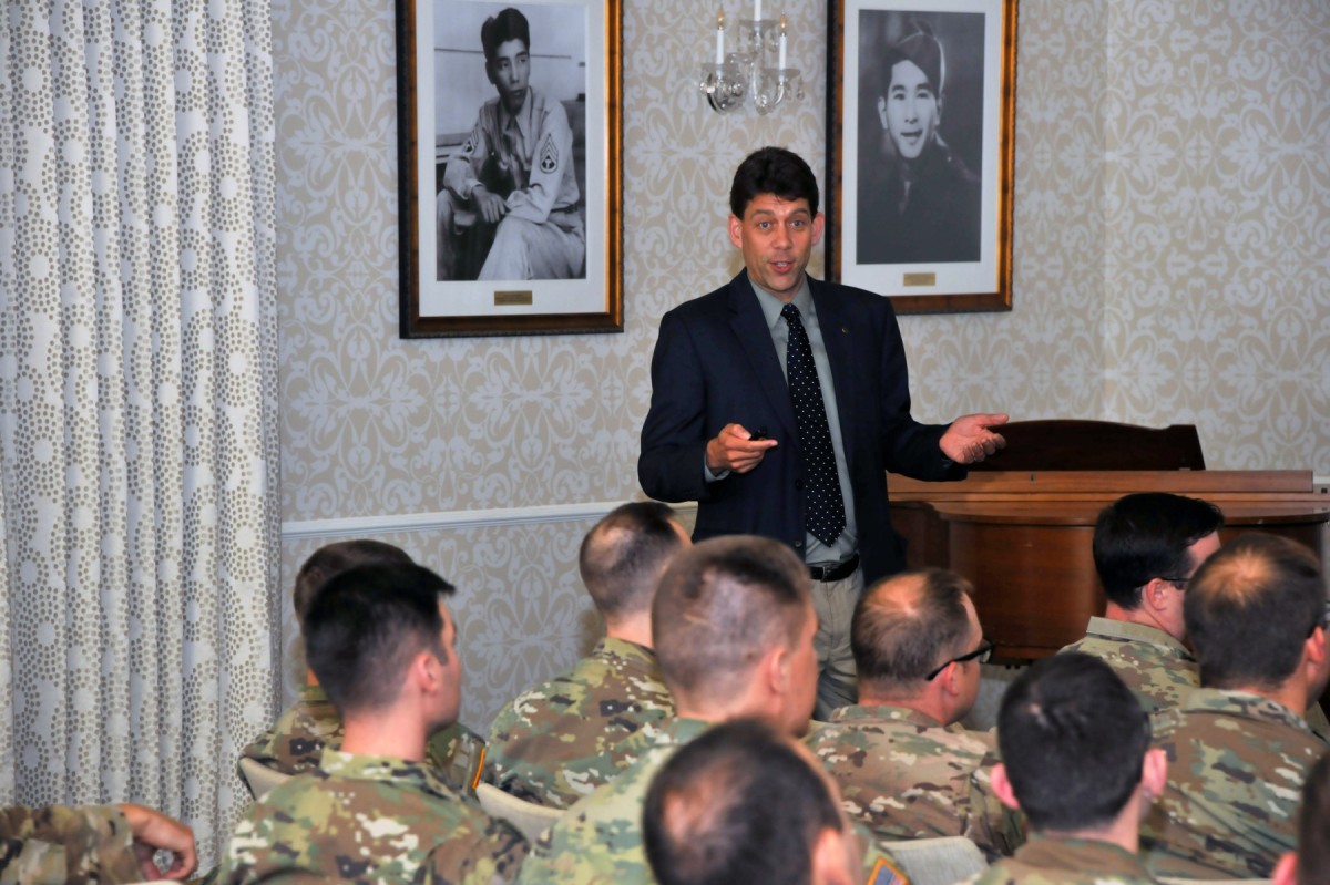 FAO program guest speaker discusses democracy issues in Africa ...