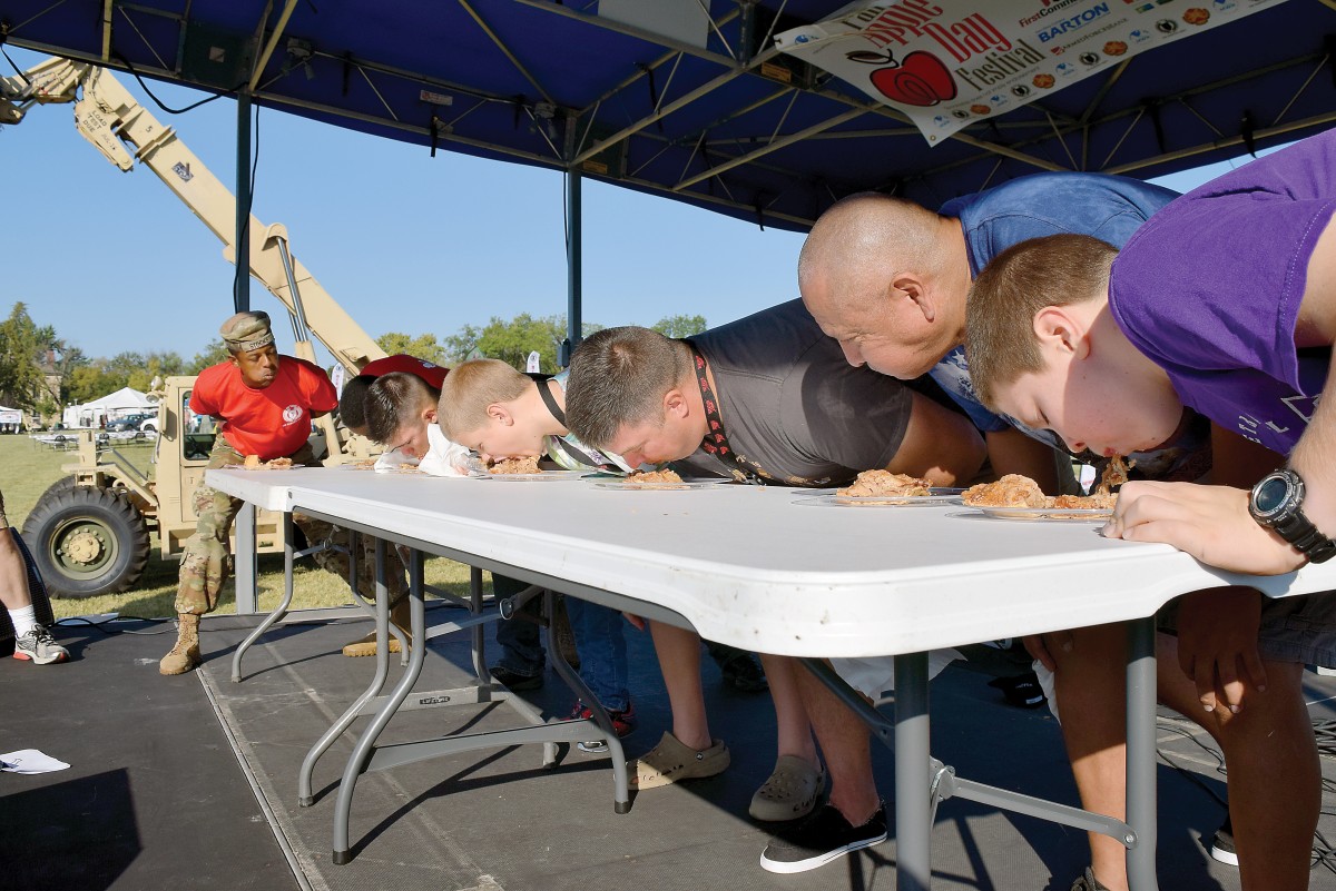 Performances keep Fort Riley Fall Apple Day attendees entertained ...