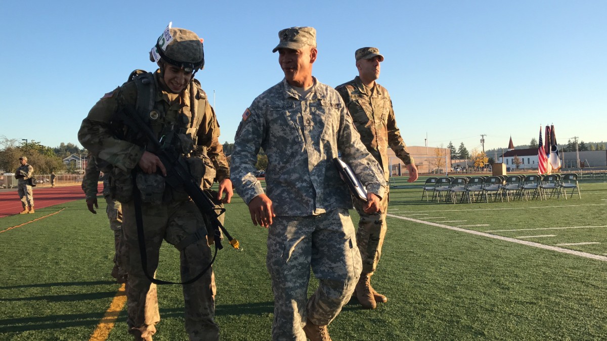 Medics test their limits in Expert Field Medical Badge qualification ...