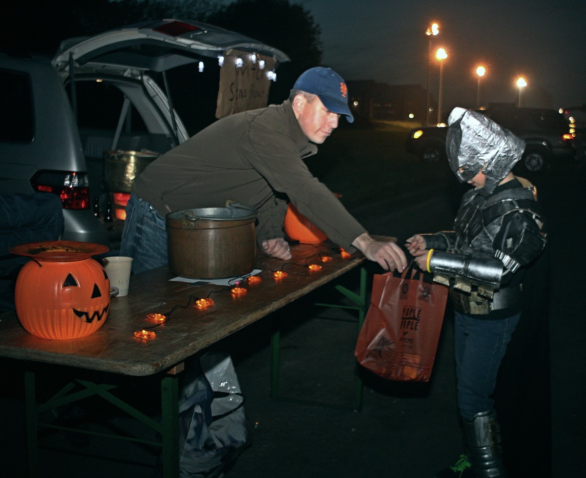 Benelux Safety Office provides tips for a safe Halloween | Article ...