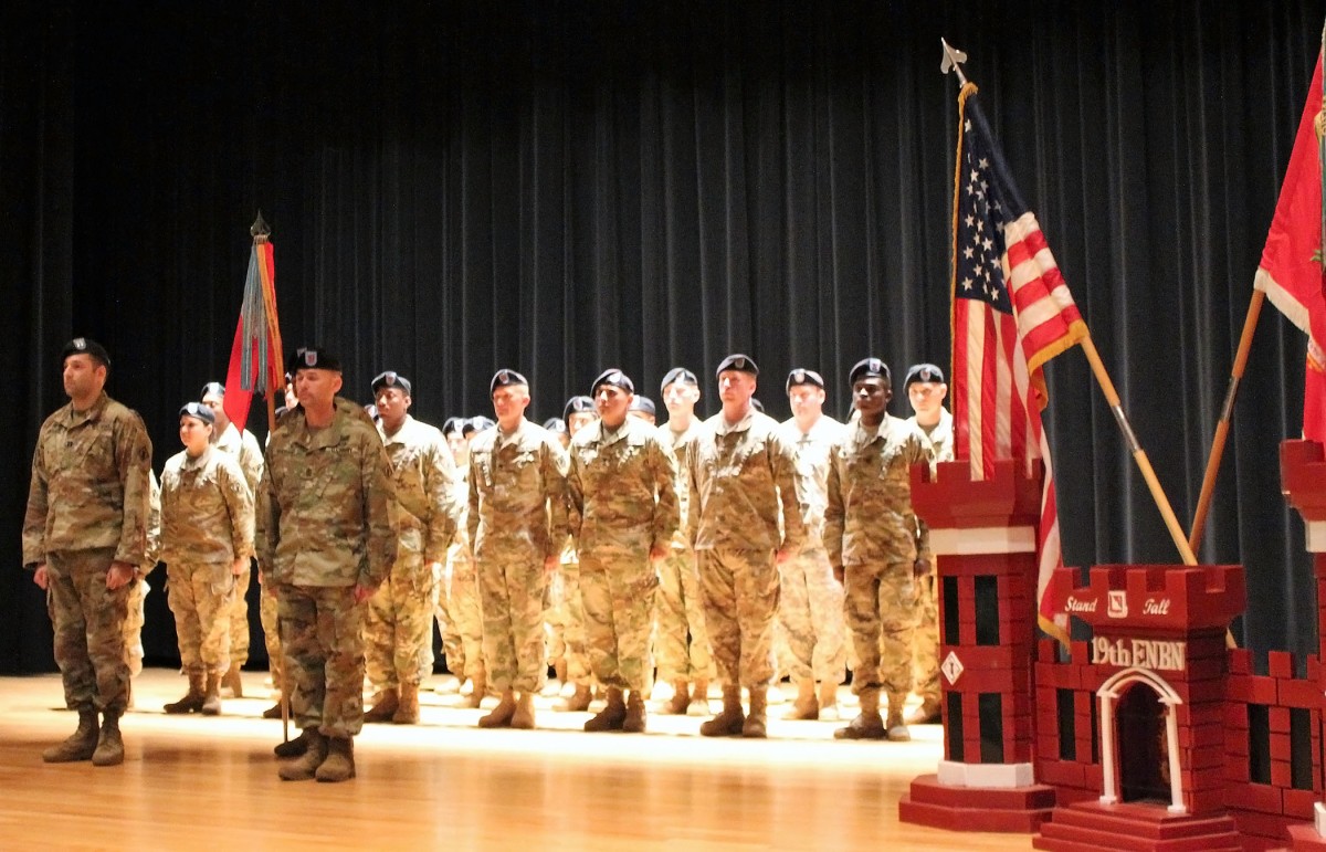76th Engineer Company cases colors for final time at Fort Knox ...