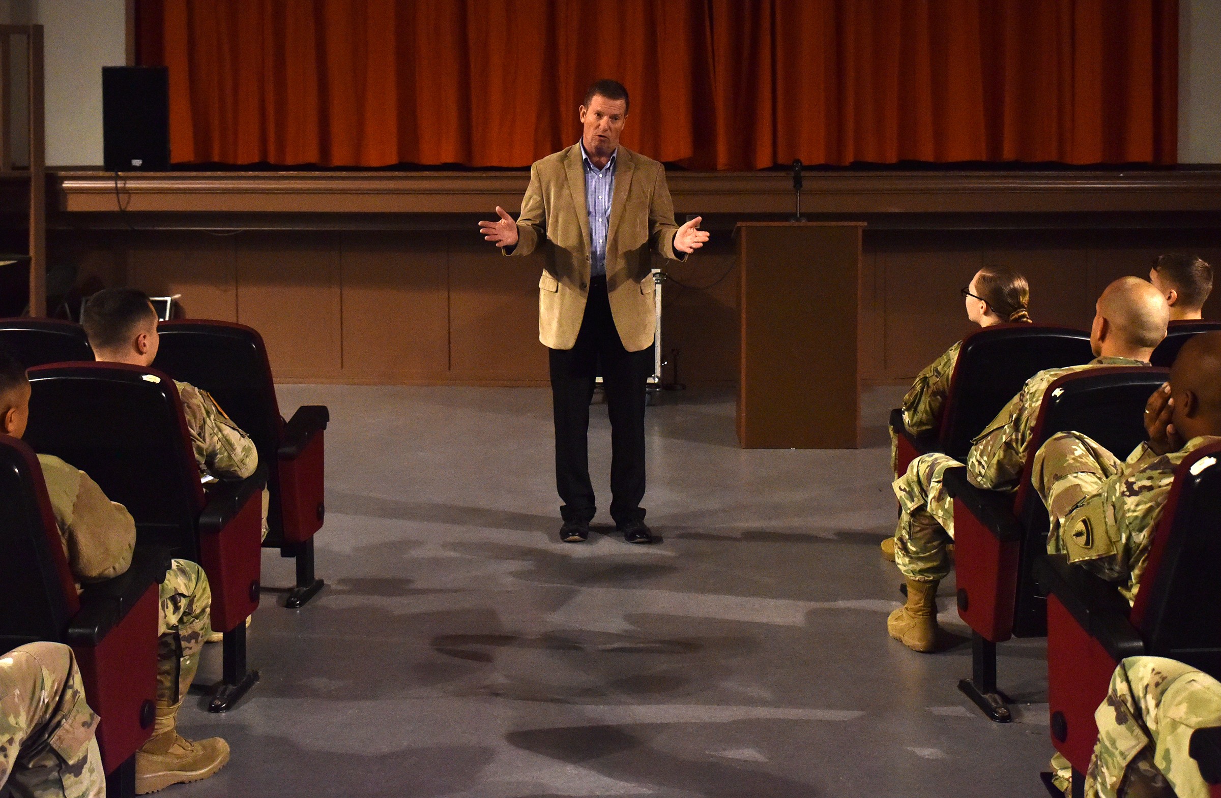 Retired Sgt. Maj. of the Army Kenneth O. Preston Visits U.S. Army ...