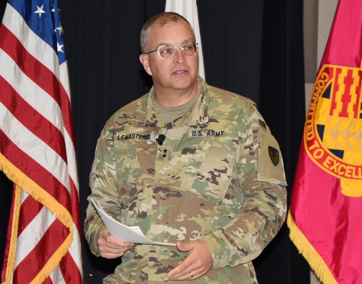TACOM town hall and award ceremony | Article | The United States Army
