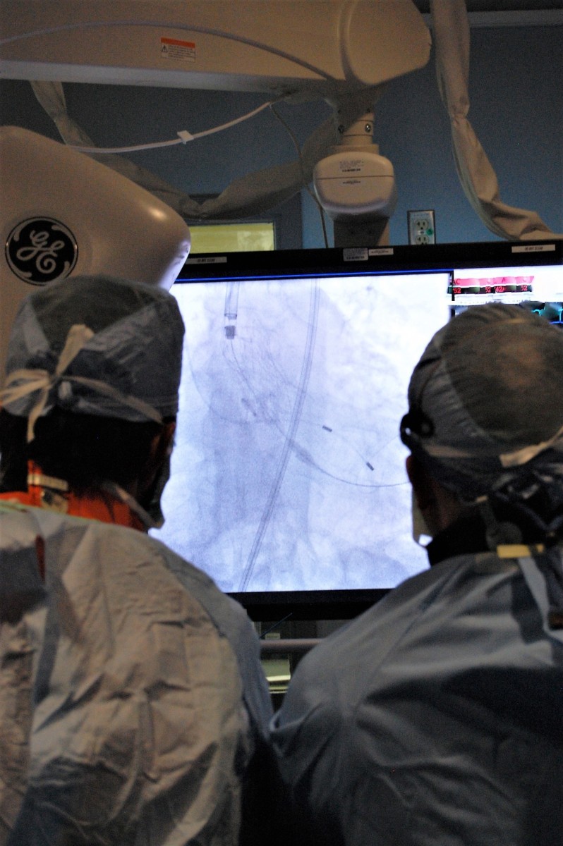 WBAMC doctors perform first TAVR in El Paso | Article | The United ...