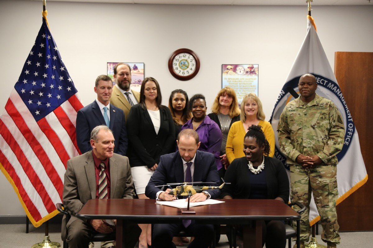 Redstone delivers Aviation Maintenance capabilities to Afghanistan ...