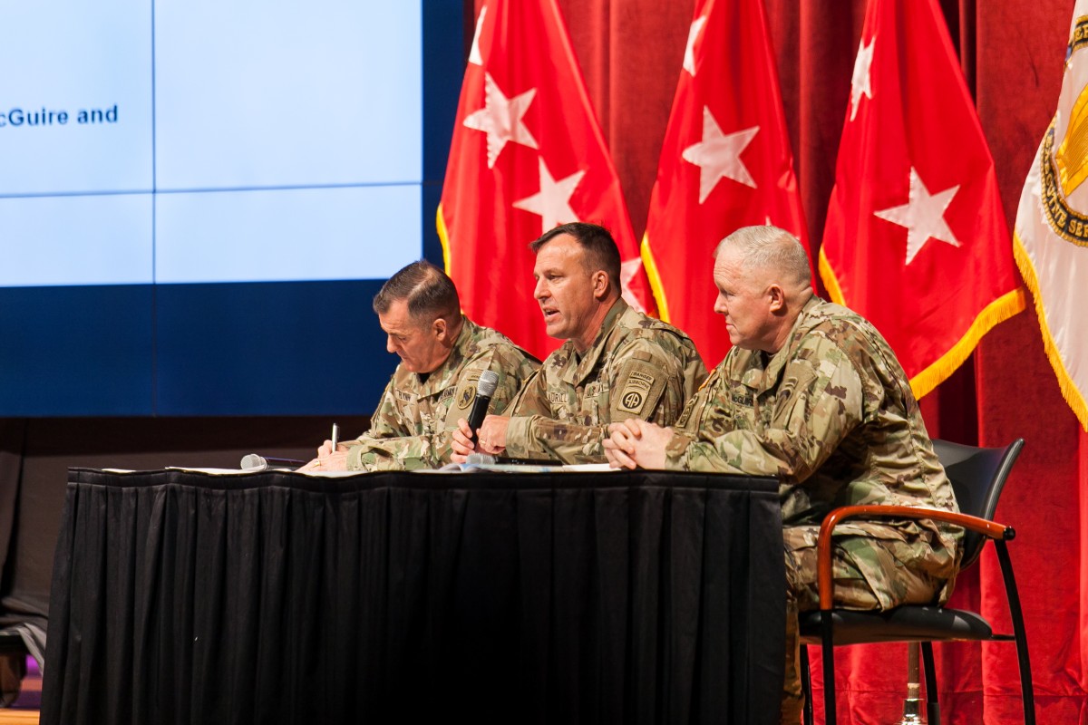 Panel of Army senior leaders discusses current challenges for ...