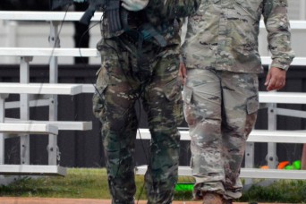 Soldiers perform Combat Water Survival Test | Article | The United ...