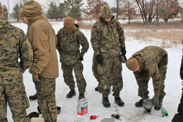 Photo Essay: Cold-Weather Operations Course students learn basics of ...
