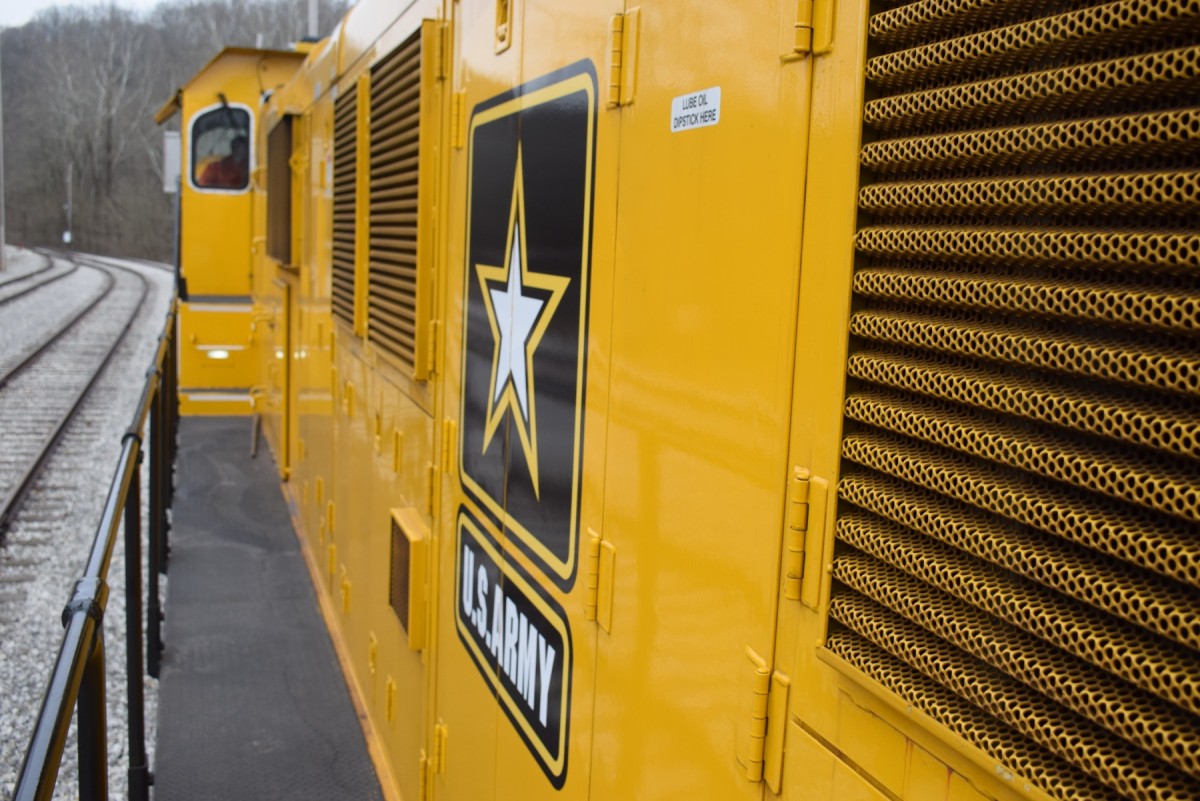 Crane Army Trains are the Stars of the Railroad | Article | The United ...