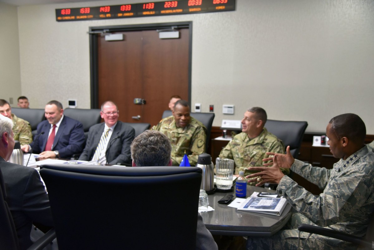 Distribution leadership hosts U.S. TRANSCOM Commander | Article | The ...