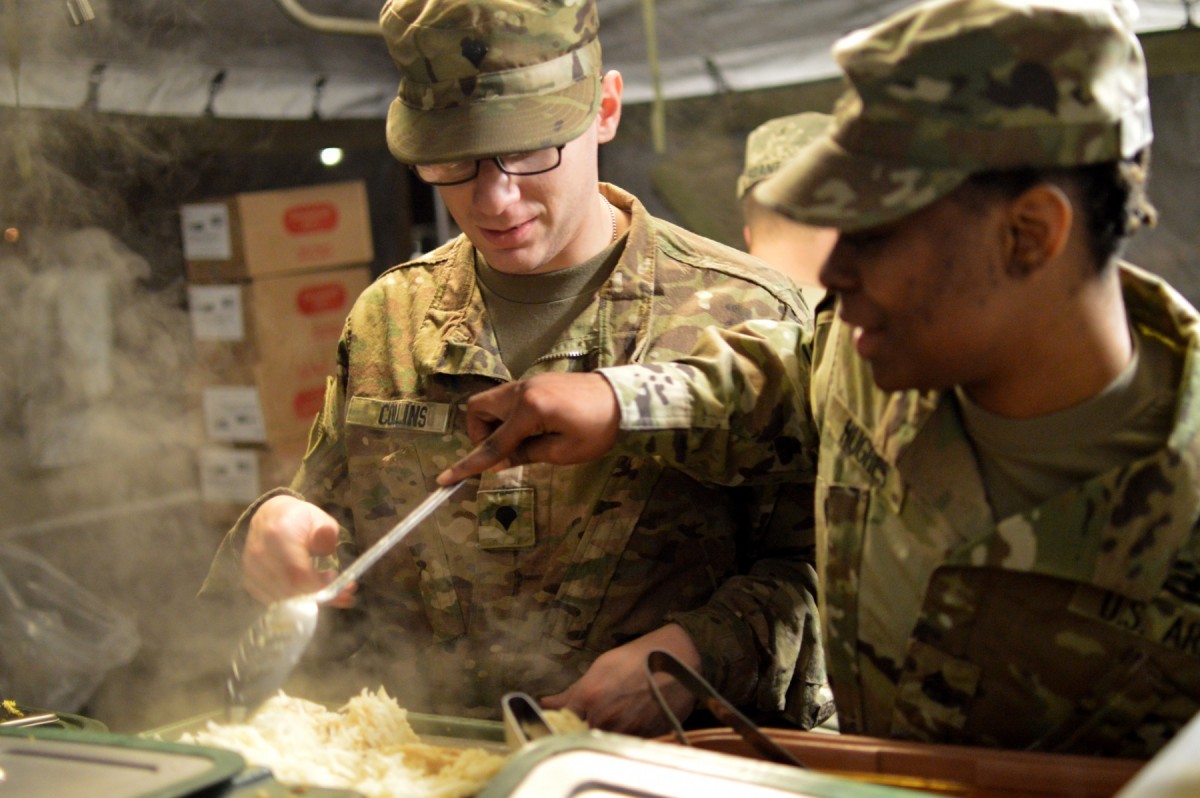 Culinary specialists cook up breakfast during JRTC | Article | The ...