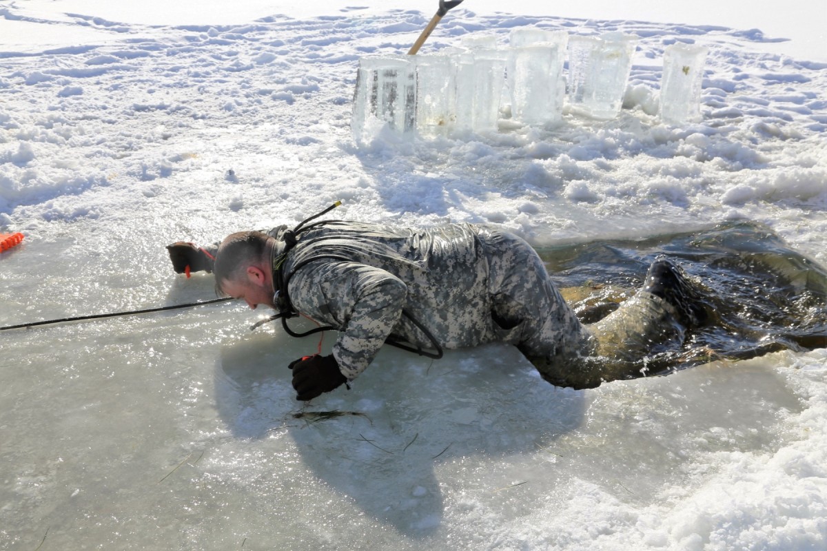 Photo Essay: Service members battle icy conditions in cold-water ...