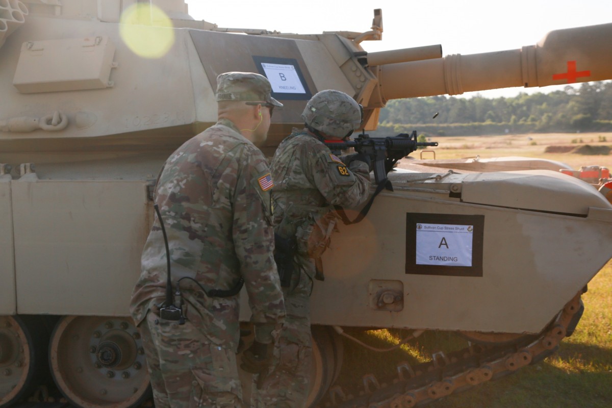 Marine tank crew maneuvers to top spot during first day of Sullivan Cup ...