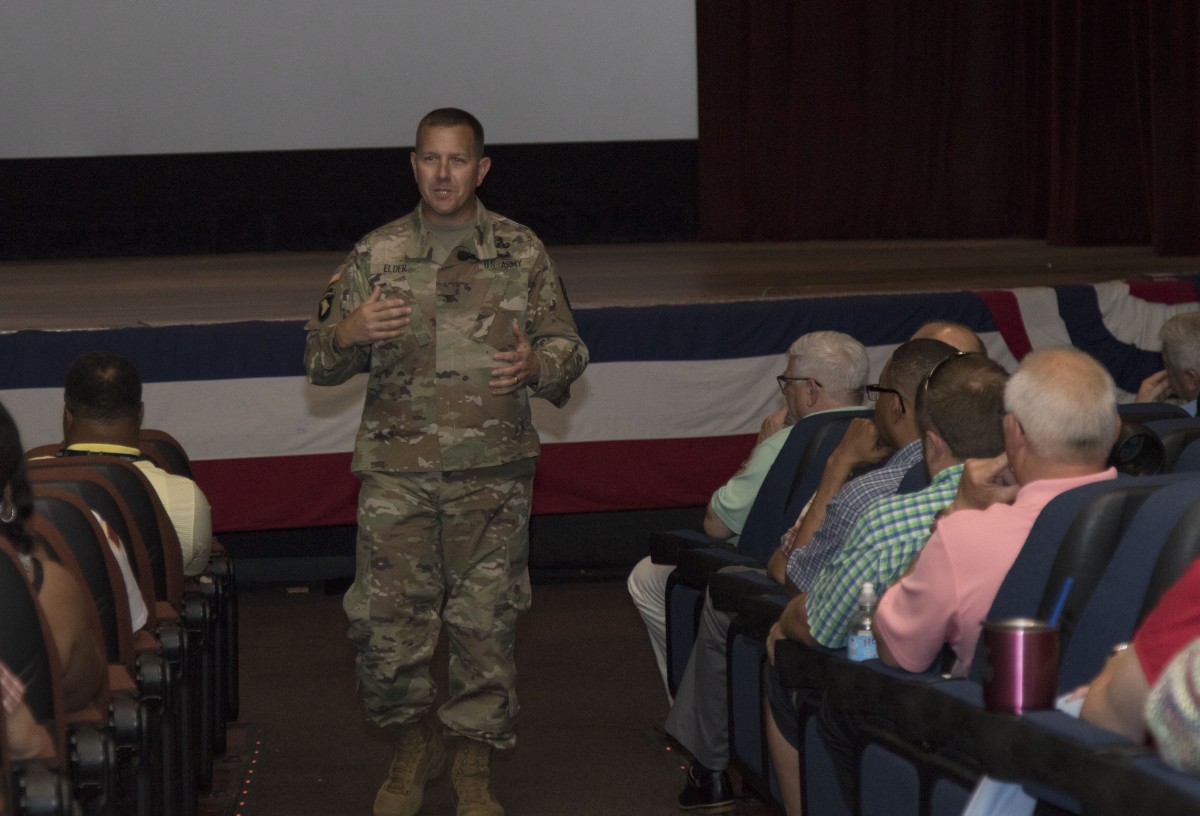 Garrison conducts all hands meetings | Article | The United States Army