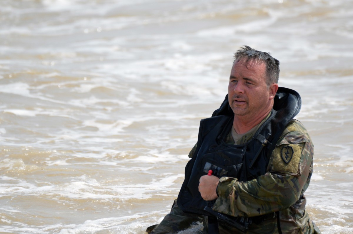 25th ID Soldiers conduct waterborne ops for Mungadai | Article | The ...