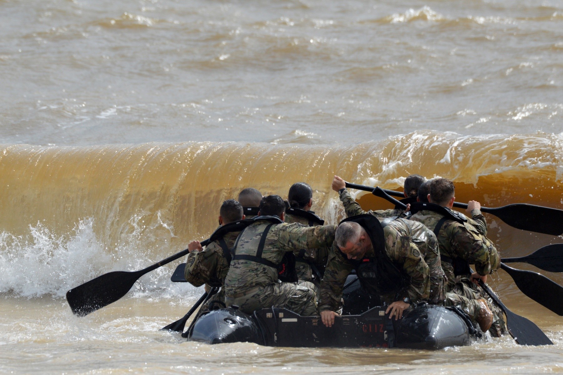 25th ID Soldiers conduct waterborne ops for Mungadai | Article | The ...