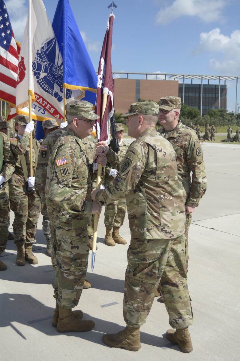 BAMC bids farewell to commander, CSM; welcomes new command team ...