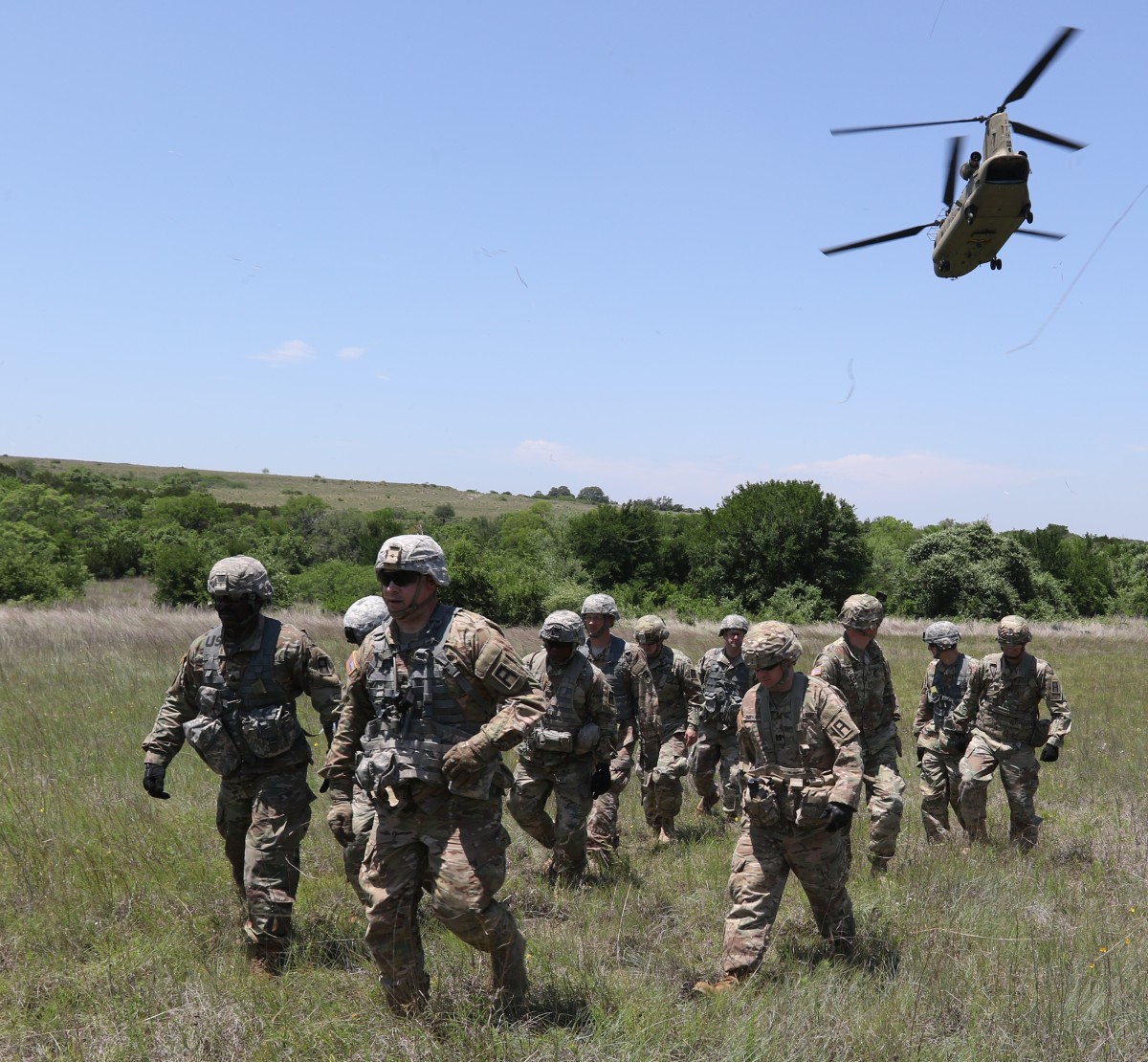 120th Soldiers Conduct Air Assault Mission Supporting Task Force ...