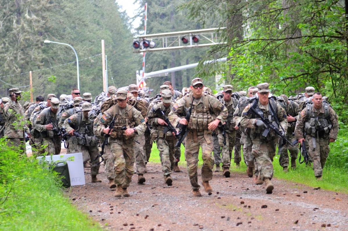 201st EMIB Soldiers compete for title of I Corps Best Warrior | Article ...