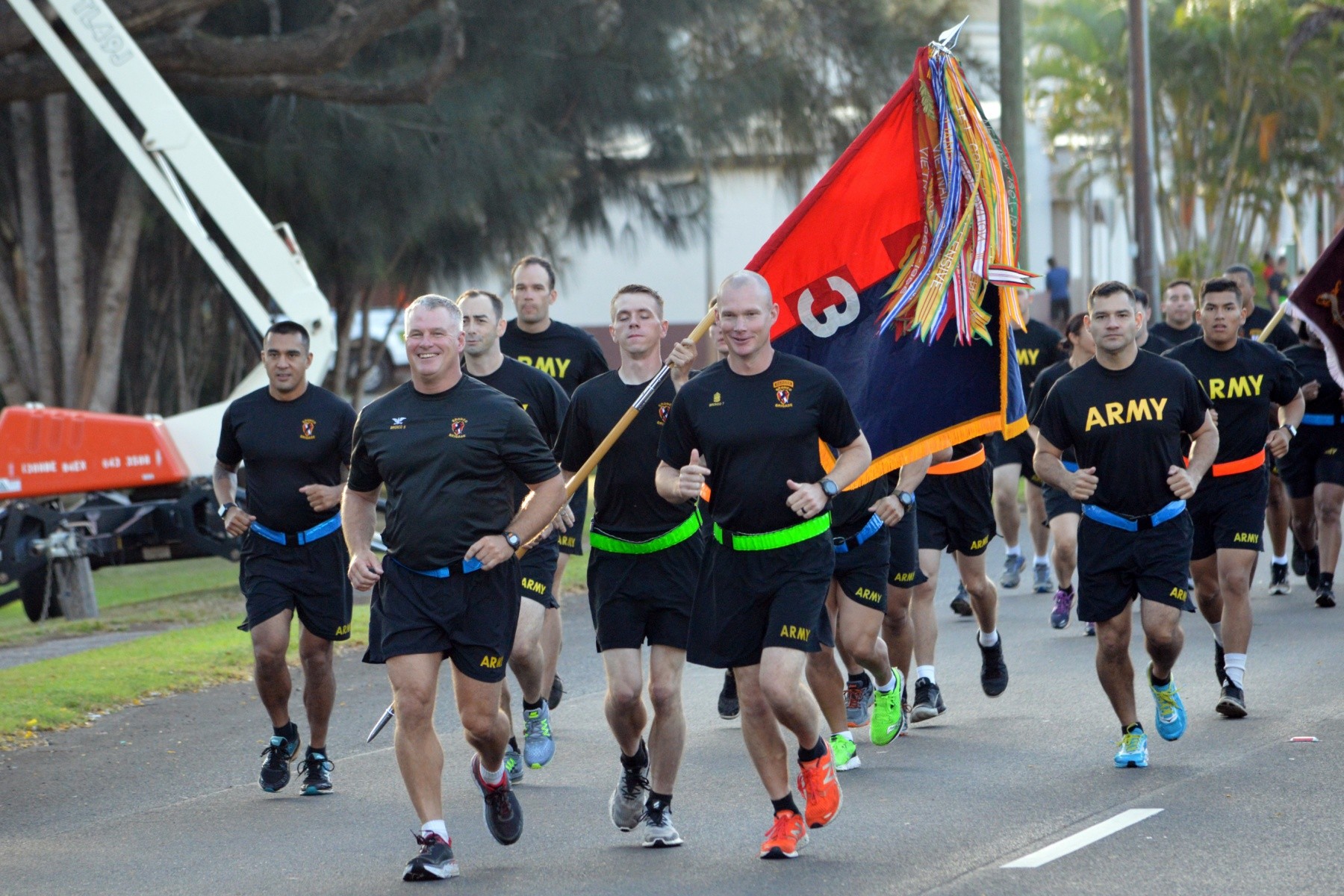 'Bronco' Brigade participates in 25ID Army Birthday Run | Article | The ...