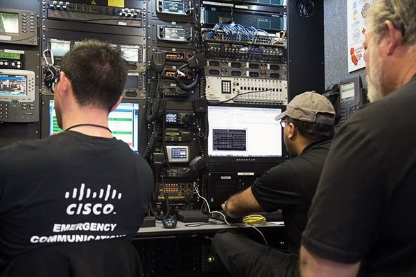 Leadership from the 50th Signal Battalion visit Cisco | Article | The ...