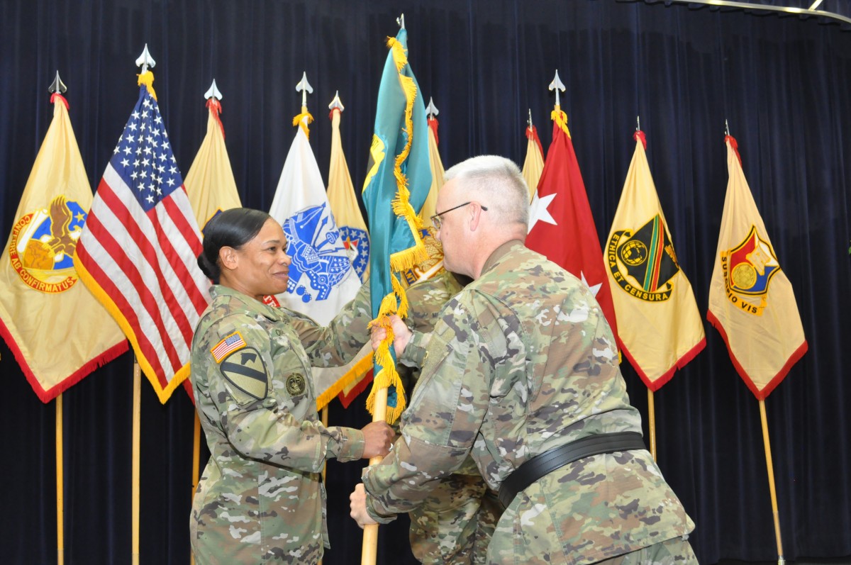 ACC welcomes new leader to 'the family' | Article | The United States Army