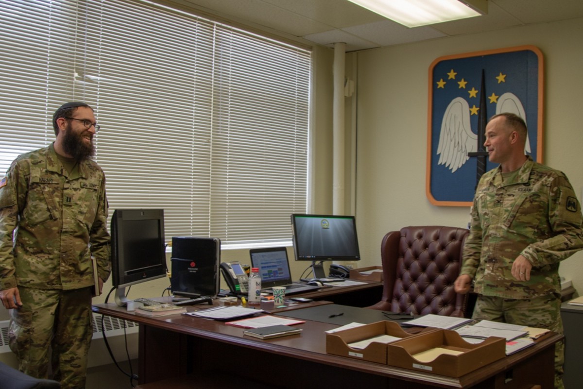 Chaplain saves stranger's life | Article | The United States Army