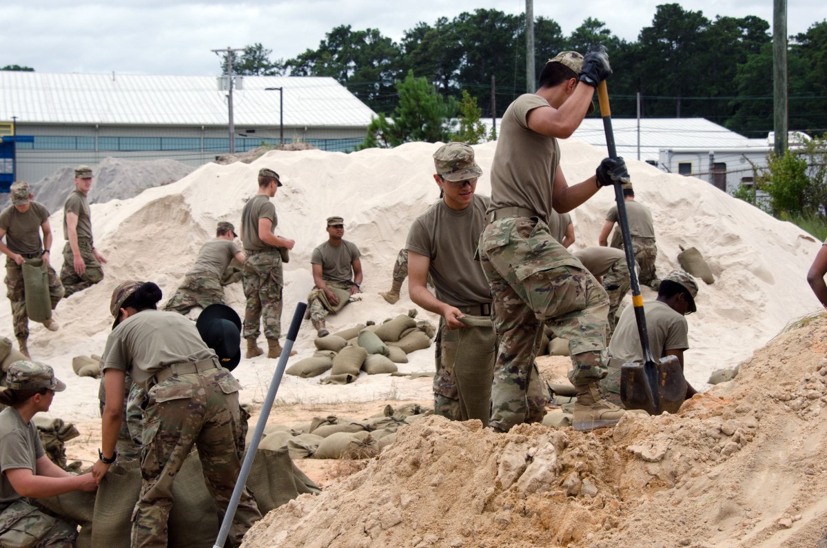 Post rallies ahead of Hurricane Florence | Article | The United States Army
