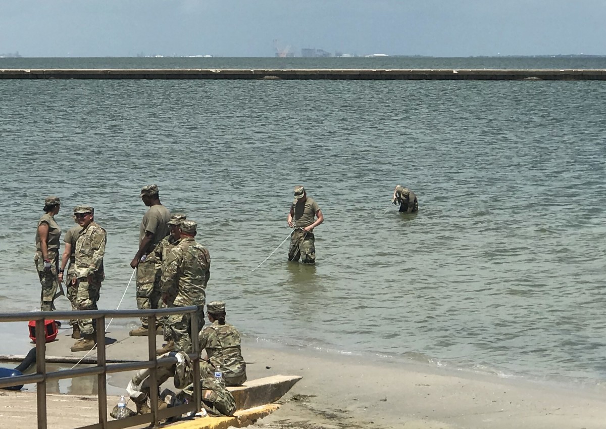 Texas army reserve unit takes to bay, performs water operations ...