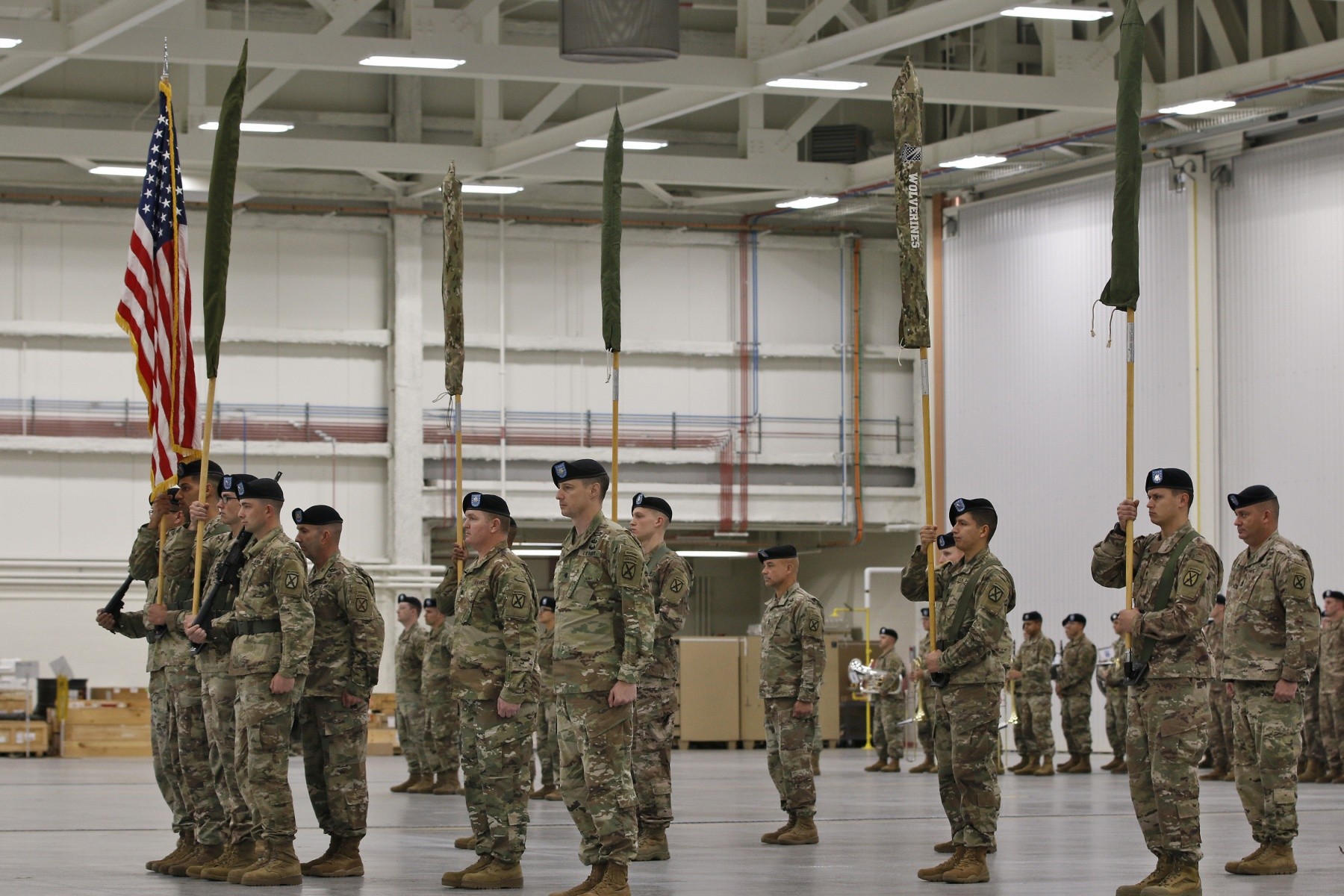 Commando Brigade cases colors before Afghanistan deployment | Article ...