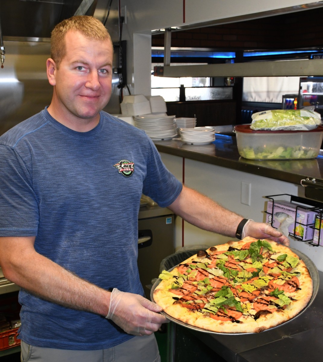 Idaho Army National Guard infantryman builds pizza chain with family ...
