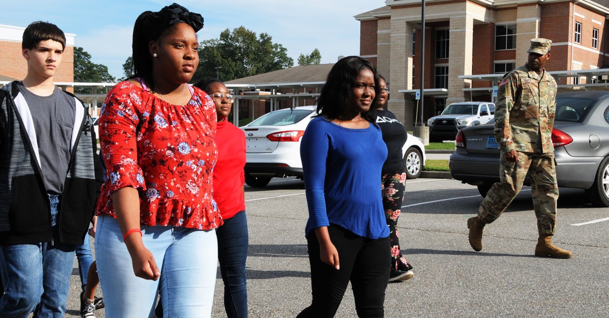 Giving back: WOCC instructors volunteer to help local JROTC cadets ...