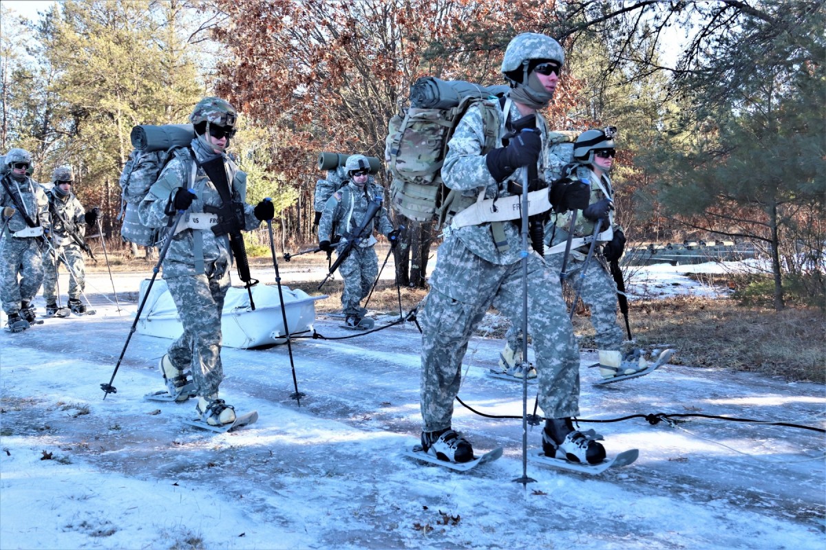 Photo Essay: CWOC students complete snowshoe training, familiarization ...