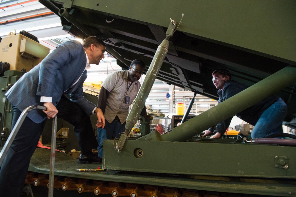 Secretary of the Army visits team, views work at Red River Army Depot ...