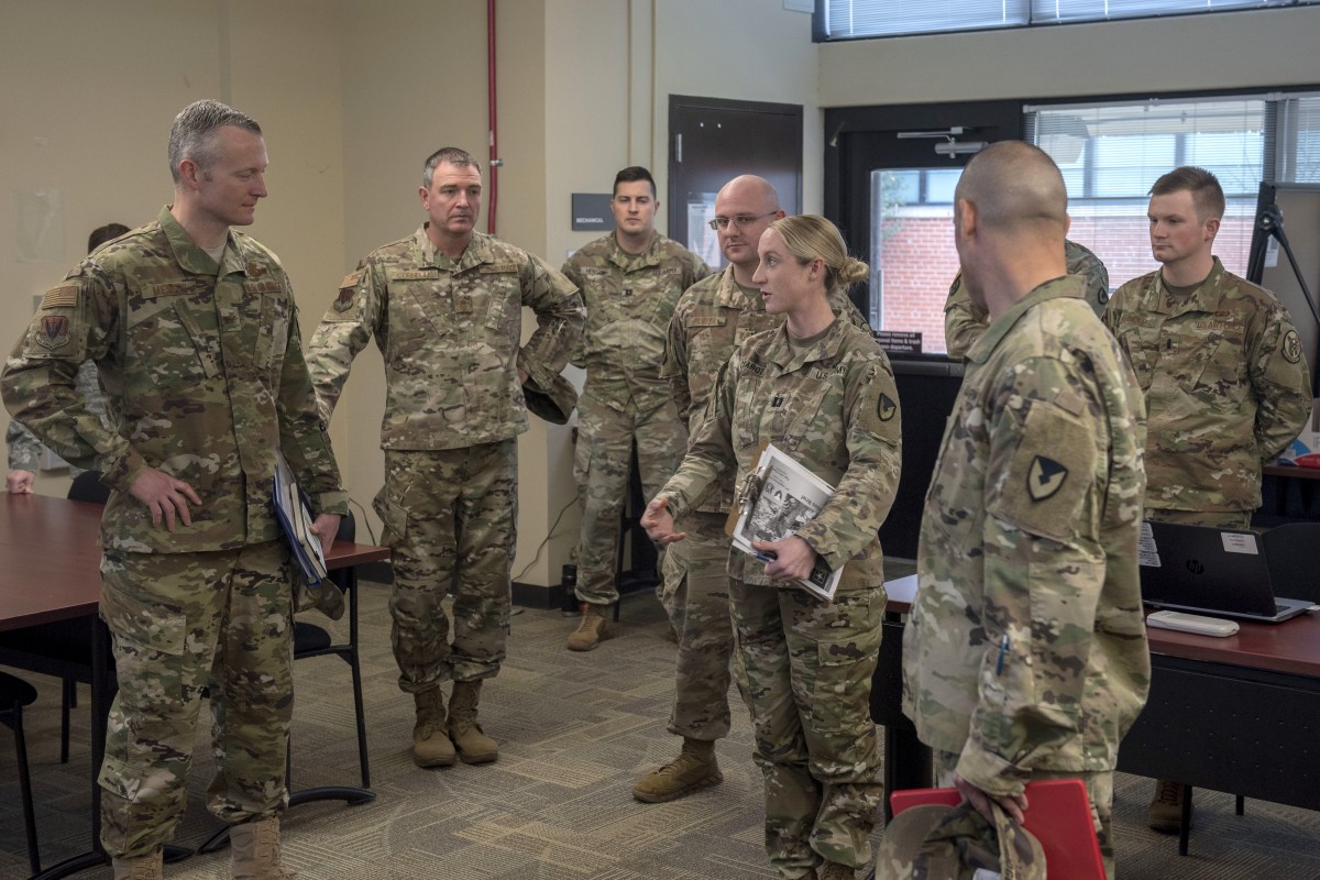 Soldiers, Airmen partner for joint contracting exercise | Article | The ...